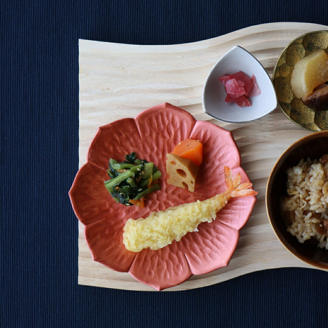 【預訂]】日本製 有田燒 紅色手繪桔梗碟 – Hima Store